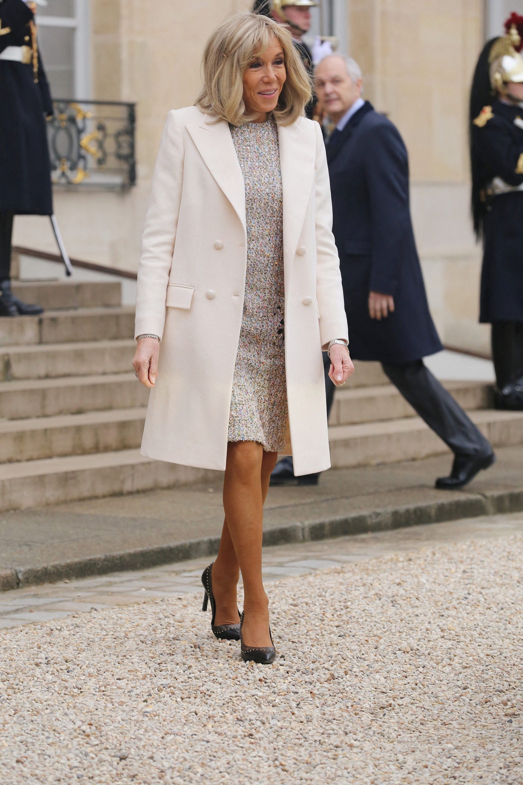 Brigitte Macron : un coiffeur dévoile les secrets de sa coloration ...