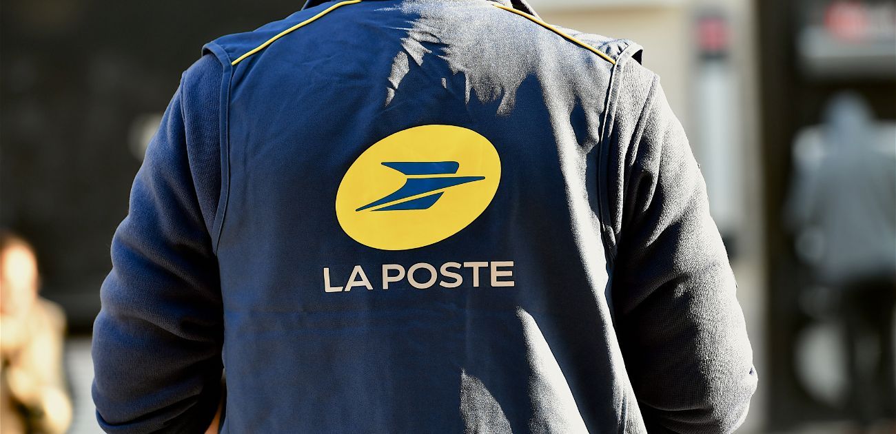 La Poste augmente ses tarifs : voici le nouveau prix des timbres et des ...