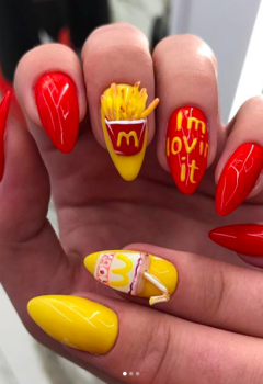 Molar Nails, la tendance nail art complètement WTF qui va vous faire ...