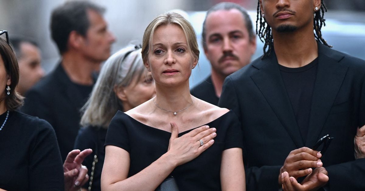 Audrey Crespo-Mara endeuillée : son hommage à Thierry Ardisson
