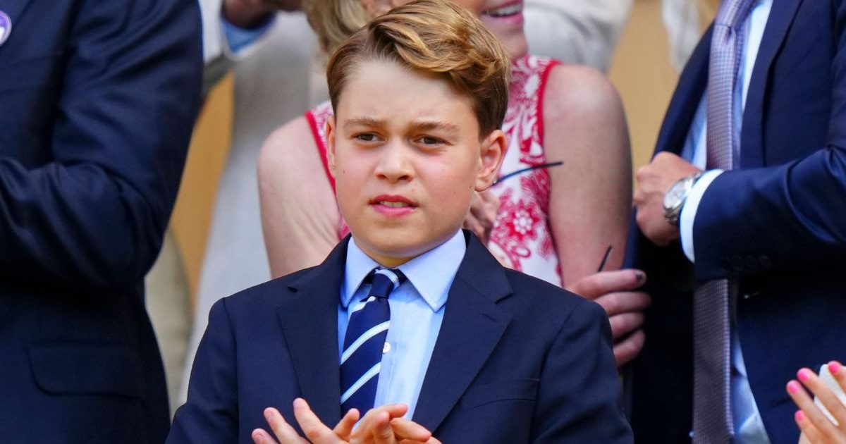 Prince George en Grèce : escale du yacht royal pour un burger