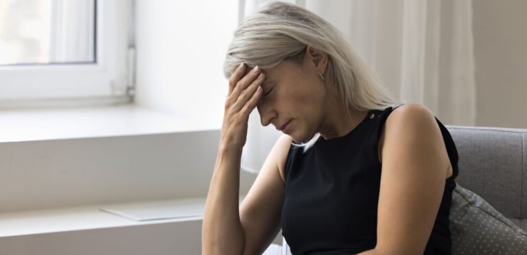 "Cette couleur de caca doit vous alerter" : un médecin dévoile quand ...